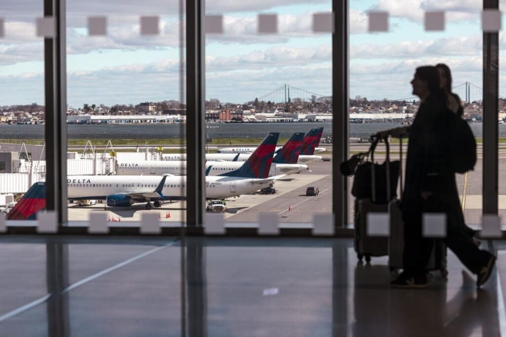 Delta Returns to Investment Grade Status After Fitch Upgrade - Fund ...